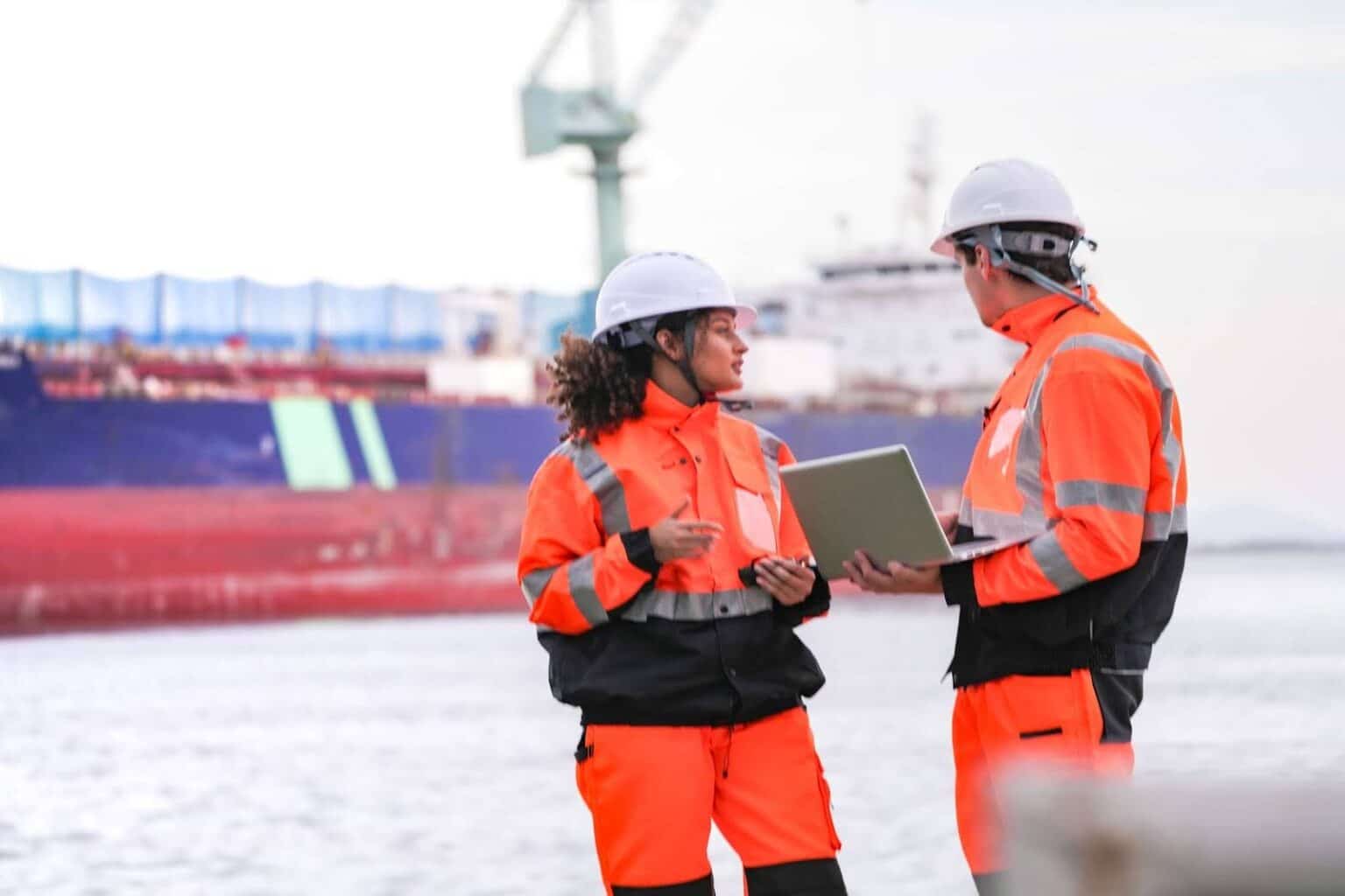 Vessel Agent vs Carrier Agent: Roles, Differences, and When You Need Each