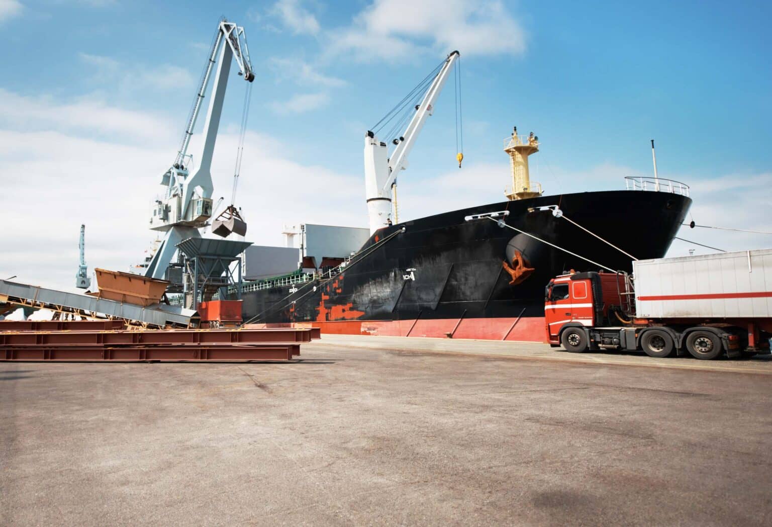 Draft Survey in Shipping: How Bulk Cargo Surveys Are Calculated